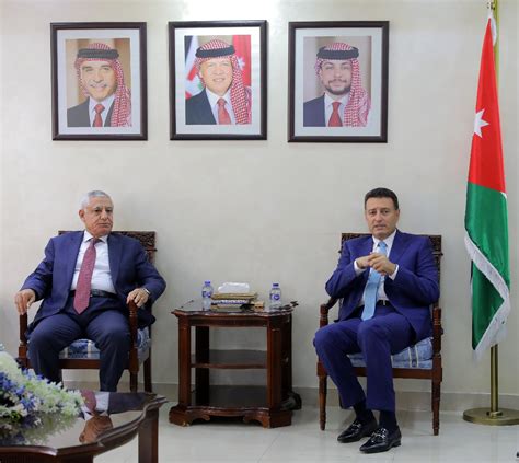 الصفدي يلتقي رئيس المجلس القضائي ورئيس المحكمة الإدارية العليا