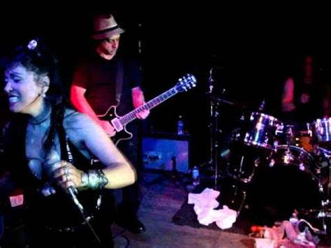 Annabella Lwin Bow Wow Wow I Want Candy Live Bowery Electric