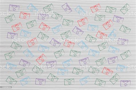 전자 메일 봉투 레이블 각 카테고리 마다 다른 색상에서의 그룹 뉴스레터에 대한 스톡 사진 및 기타 이미지 뉴스레터 대기 메시지 Istock