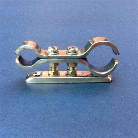 Brass Pipe Clamp Bracket Solid Brass 14mm 22mm Double Ports