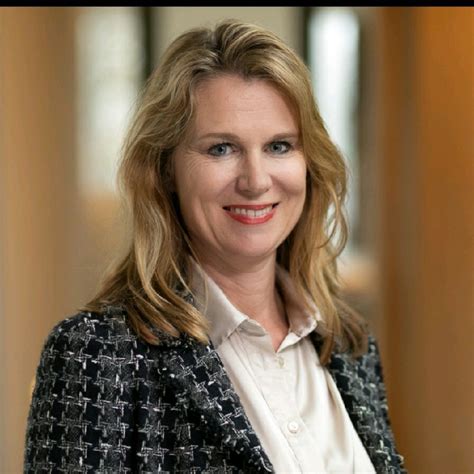 Patricia Van Leeuwen Financieel Adviseur Julian Solvae Invest Linkedin