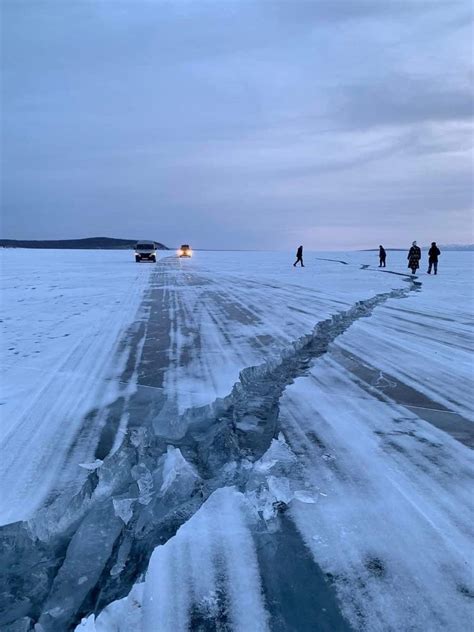 Тээврийн Цагдаагийн Алба 📌Иргэд жолооч та бүхэн хол ойрын замд хамгаалах бүсээ зүүж хурдаа