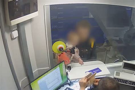 Россиянин пытался вывезти дочь из Беларуси по поддельному паспорту