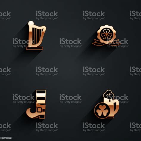 하프 클로버가 있는 메달 레프러콘 부츠 긴 그림자가 있는 맥주 아이콘 한 잔을 설정합니다 벡터 3월에 대한 스톡 벡터 아트 및 기타 이미지 Istock