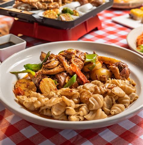 Erewhon Santa Monica Shuttered By La Health Department For Cockroach