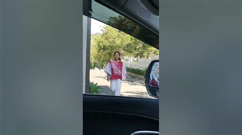 දරුවෝ දෙන්නෙක් ගේ අම්මෙක් නේ දැන් නම් පොඩ්ඩක් වයසට ගිහිංද මන්දා🙈 🙈 Youtube