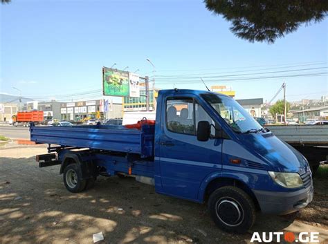 ნარჩენების გატანა მასალების მიტანა