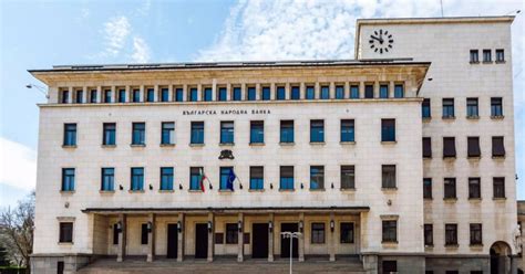 БНБ с ВАЖНА ИНФОРМАЦИЯ какво ще се случи с лихвите и кредитите ни след приемането на еврото