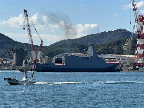 Aag Th บันทึกประจำวัน ญี่ปุ่นทำพิธีปล่อยเรือฟริเกตชั้น Mogami ลำที่แปด