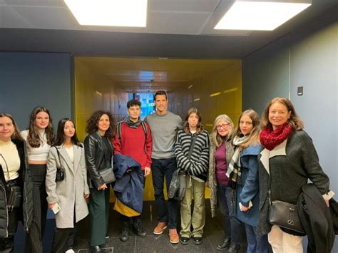 Οι νικητές του ένατου Πανελλήνιου διαγωνισμού «Λέμε όχι στον σχολικό Εκφοβισμό επισκέφτηκαν την