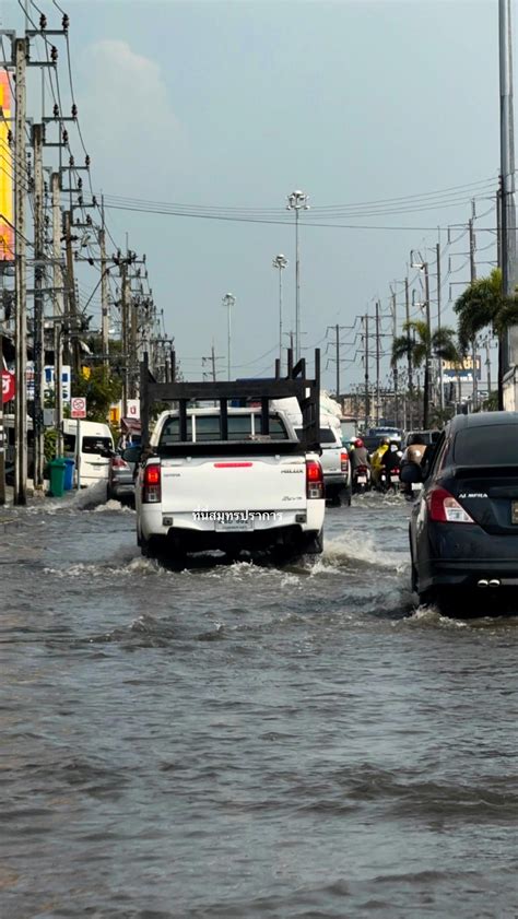ฝนตกเเปปเดียว 🌊 เเพรกษาน้ำท่วมขัง ที่นี่สมุทรปราการ