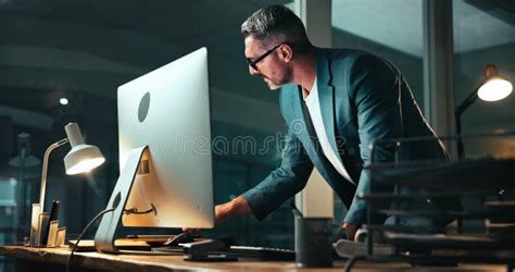 Typing Mature Man And Computer With Feedback For Coding Programing