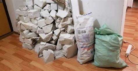 Ремонт у сусідів тривав майже 10 місяців і я весь цей час терпіла гучний звук молотка Але