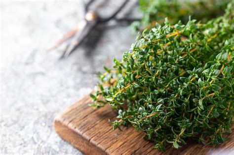 Premium Photo Bunch Of Fresh Thyme