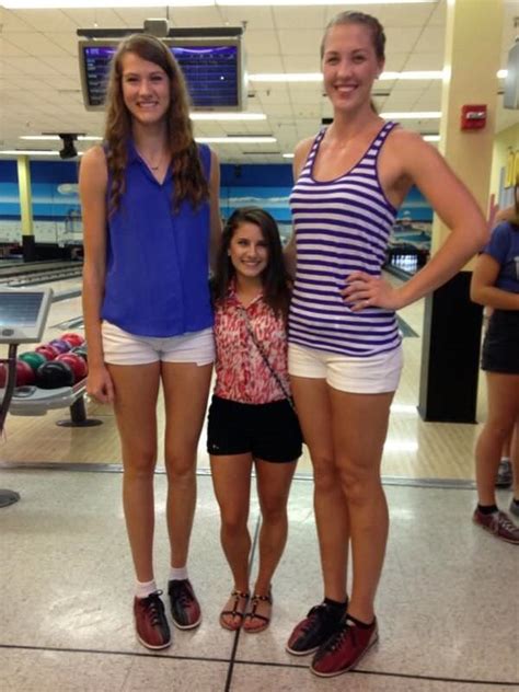 23 Tall Women Who Dwarf Everyone Around Them Ebaums World