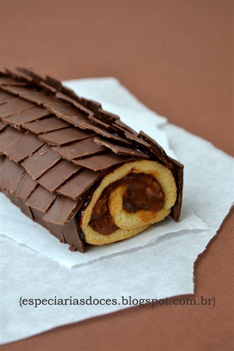 Especiarias Doces Mini Rocambole De Baunilha Com Cocada Morena E Chocolate