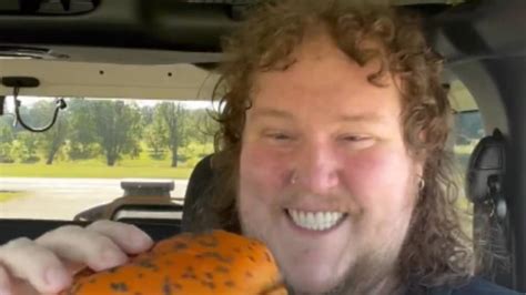 Tiktokker Die Extreme Eetvideos Maakte Overleden Aan Hartaanval