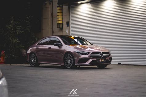 奔驰 CLA35AX 冰莓粉