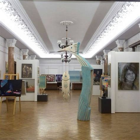 Художествената галерия на Перник отваря залите си за перничани