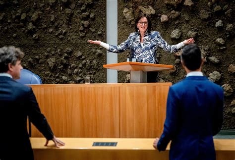 Oppositie Behandelt Wilders Als De échte Coalitieleider Een Nieuwe
