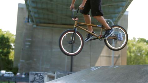 How to Do a 360 to Fakie | BMX Bike Tricks - YouTube