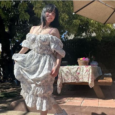 Billie Eilish Beauty R Billiefans1