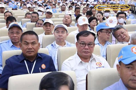 សម្ដេចក្រឡាហោម ស ខេង អញ្ជើញជួបសំណេះសំណាលជាមួយថ្នាក់ដឹកនាំ មន្រ្តី និងសមាជិក