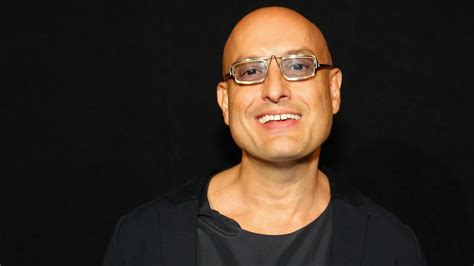 Angel Sánchez El Diseñador Venezolano Que Apostó Con Sus Diseños Al Appeal Latino Y Encandiló