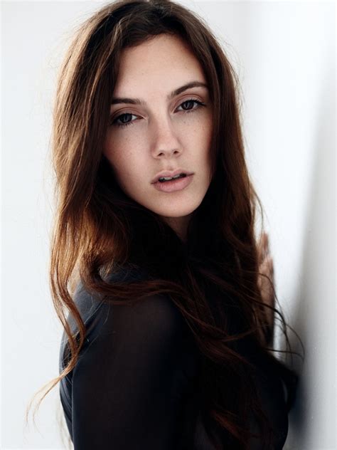 Alyssa P Quest Artists And Models