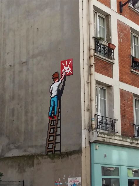 Space Invader Goes Meta Scrolller