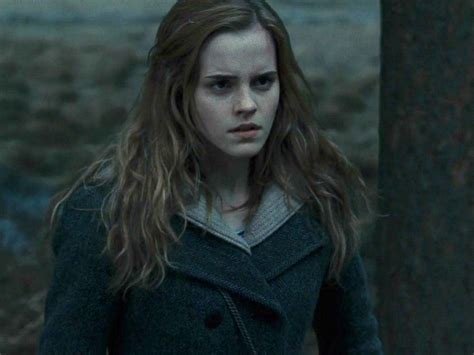 Hermione Granger Wallpaper Hermione Granger Wallpaper 25680075 Fanpop