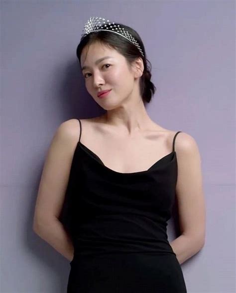 ปักพินโดย Jo Waller ใน K•drama นางแบบ