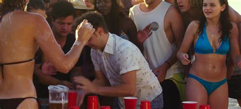 Naked Joey King In The Kissing Booth