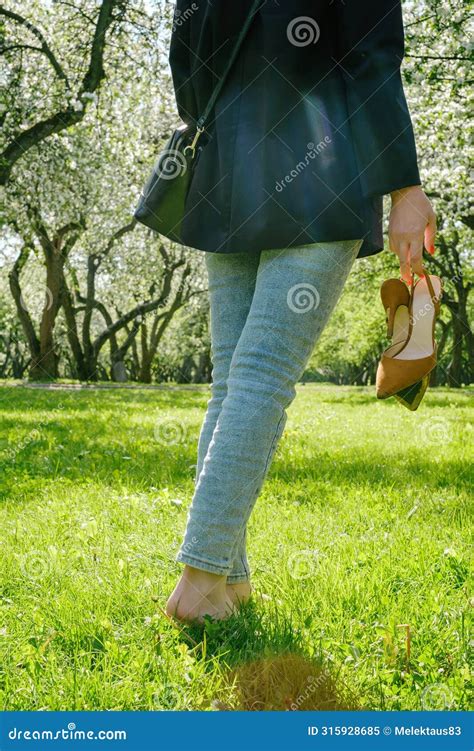 Woman Walking Barefoot On Green Grass Stock Image Image Of Nature