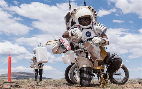 Nasa Tests Augmented Reality Spacesuits In Desert Trials For Moon Landing