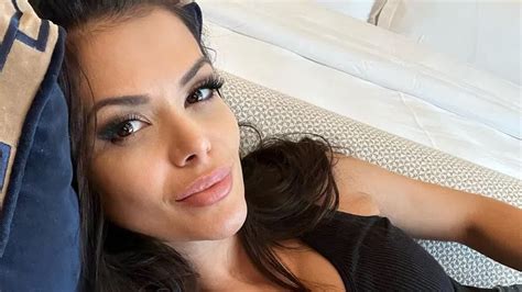 Преслава 10 дни преди концерта семейството ми искаше да се изнесе от