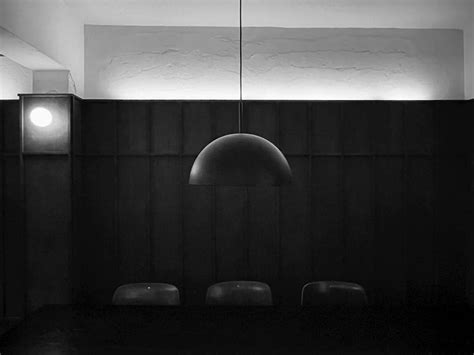 실내 Black Cafe Cafe Interior Cafe Life Coffee Daily Interior Korea 가구 가벼운 건축 검은색