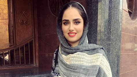 بازیگر چشم شرقی ایرانی کولاک کرد عکس های جذاب از گردش هانیه غلامی