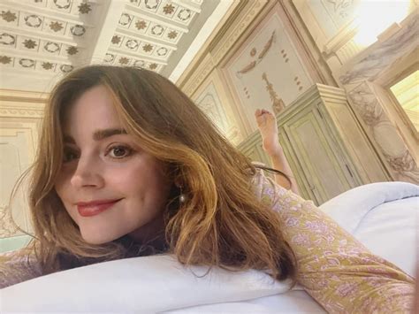 Jenna Coleman Scrolller