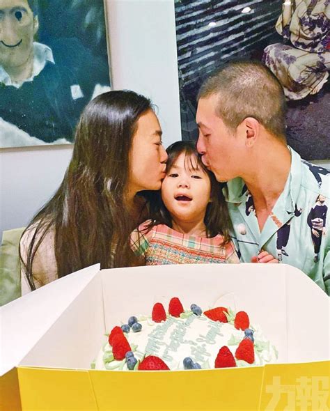 秦舒培30歲生日 陳冠希晒老婆泳照慶祝 澳門力報官網
