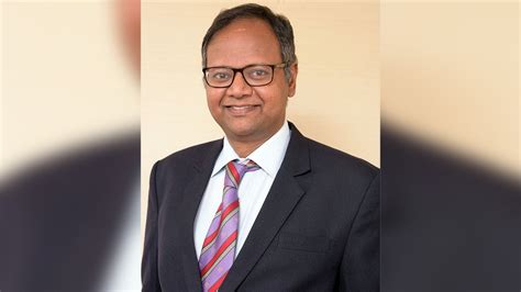 Why Are Fiis Selling Equities And Investing In Indian Bonds Murthy