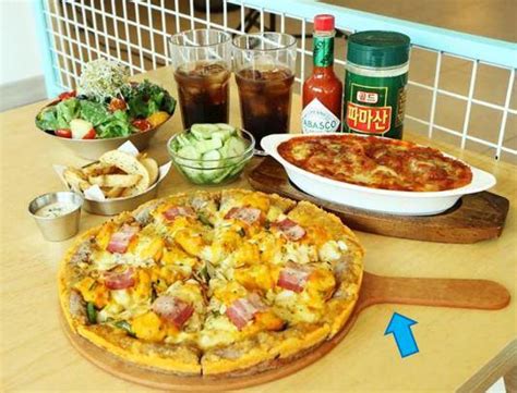 종이비행기 날고 깨끗한 피자 만들기 서빙보드 일광소독 천사들이 먹을 피자를 안전하게 제공하기