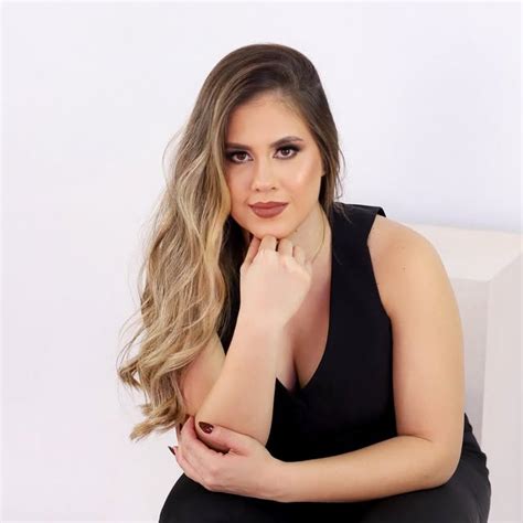 un tono que transmite seguridad personalidad y belleza ️‍🔥🍁 aidasalon