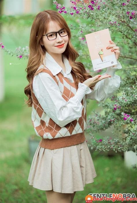 G I Xinh M C V Y X P Ly Ng N Si U G I C M Kh Ng Che