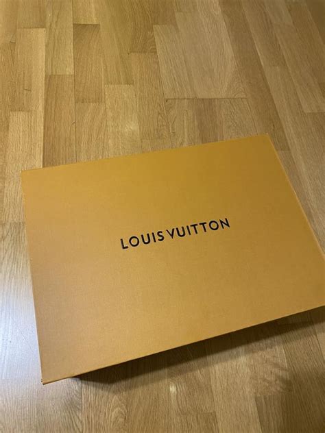 Коробка Lv — ціна 450 грн у каталозі Коробки Купити товари для дому та побуту за доступною ціною