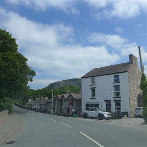 The Valentine Inn Public House Llanddulas Conwy County Borough See