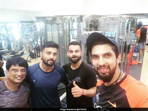 India Vs Australia Virat Kohli Ishant Sharma Murali Vijay Hit The