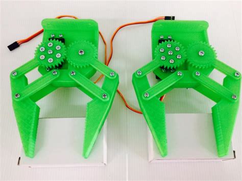 Gripper หุ่นยนต์ สพฐ อบรมเขียนโปรแกรมหุ่นยนต์ Pt Bot Facebook