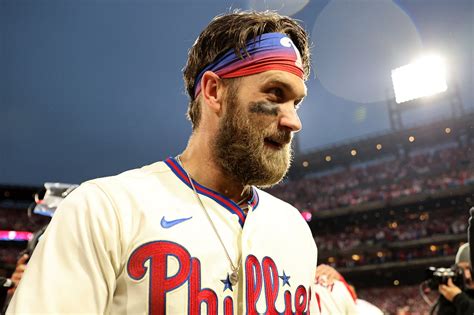 News Flash Phillies Officially Part Ways With 330m 8 Time All Star