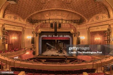 St James Theatre Broadway Photos And Premium High Res Pictures Getty